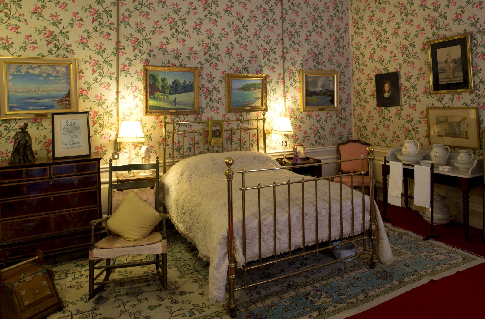 Blenheim Exhibition birth room - International Churchill Society