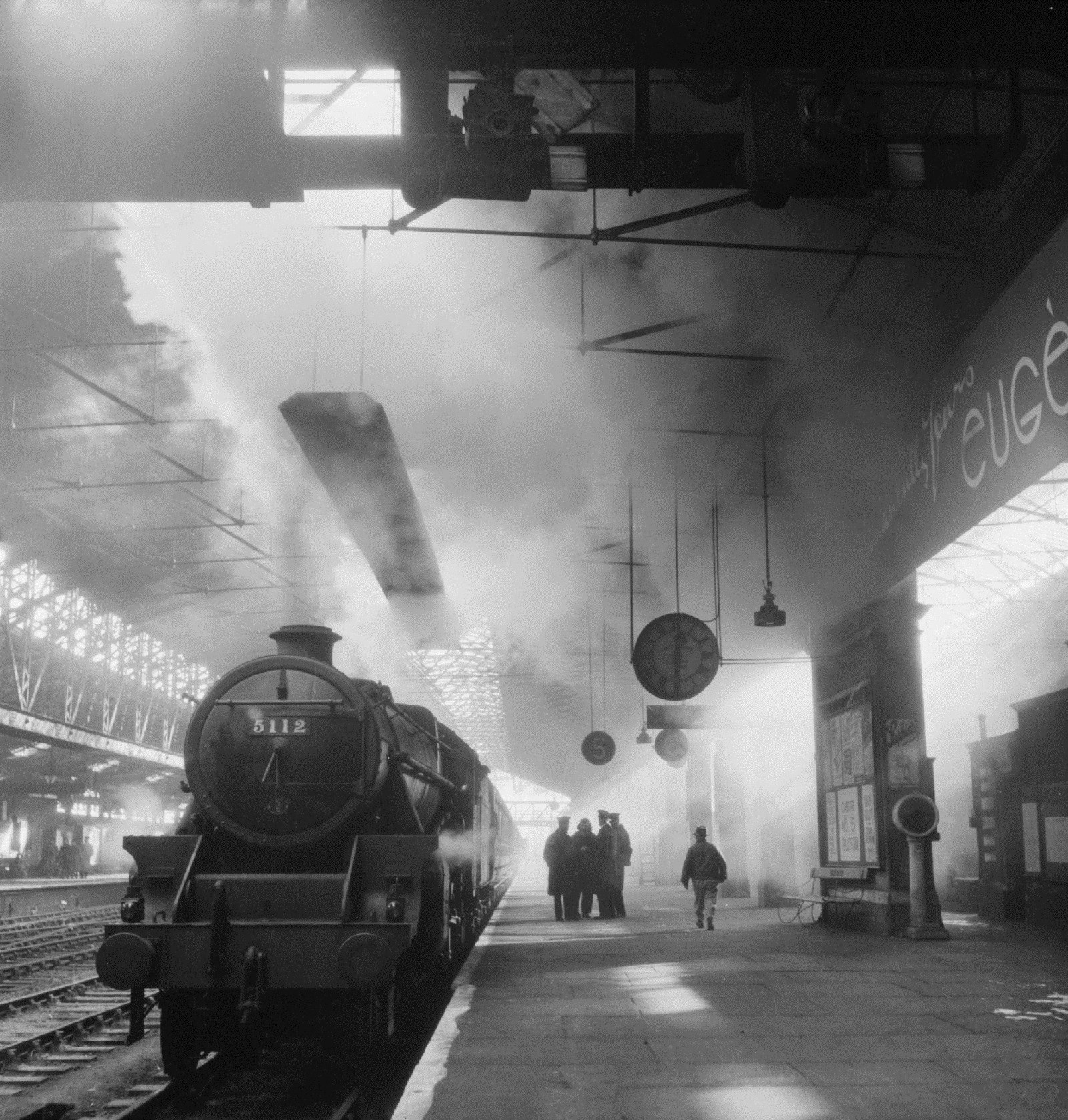 Train at Chester station - International Churchill Society
