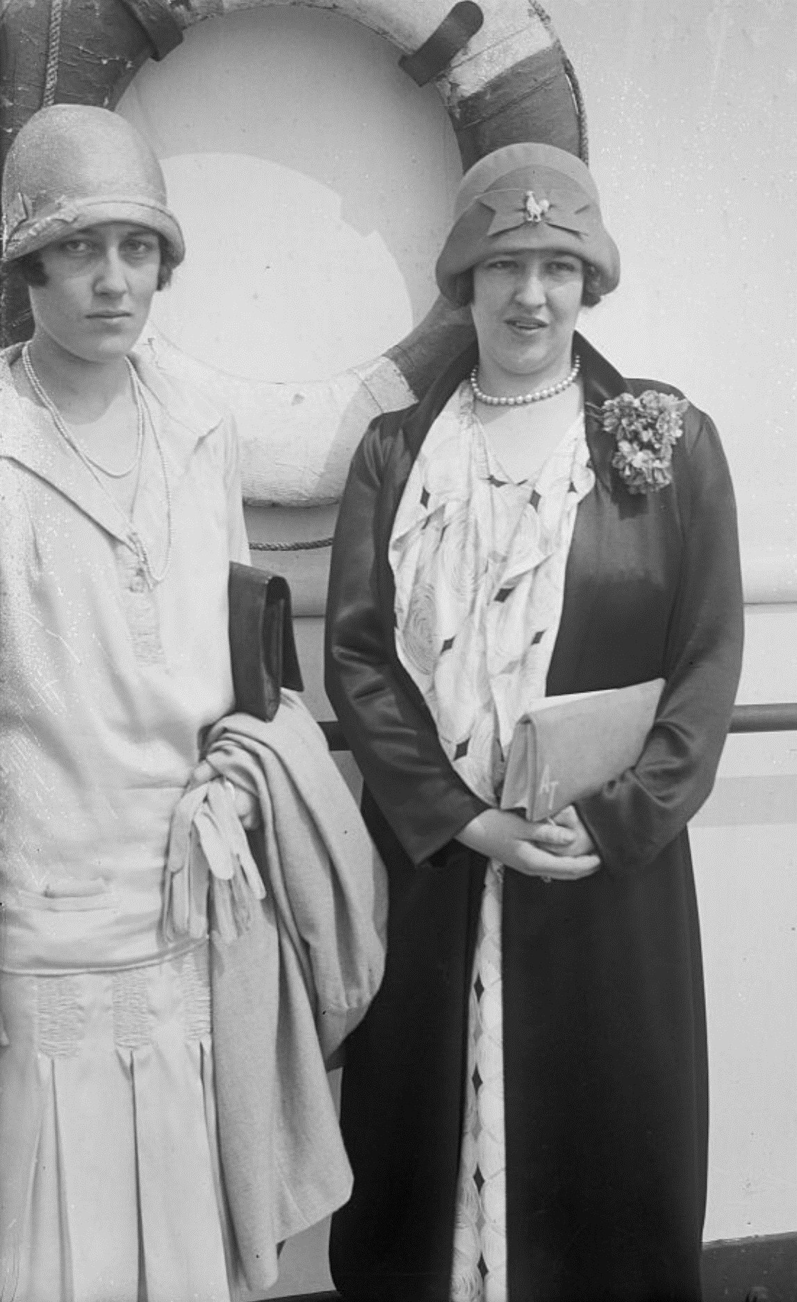 Alice Tully (right), 1902-1993, American opera singer. To the left her ...